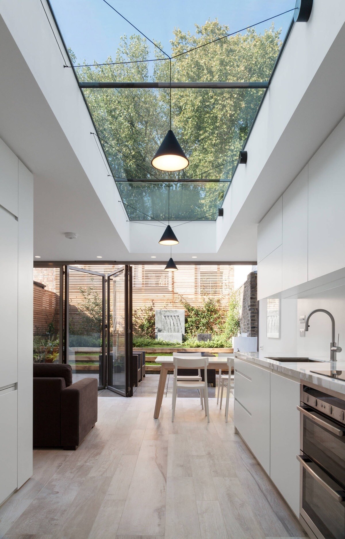 Aluminum Glass Kuwait – Stylish, Durable & Custom Designs
